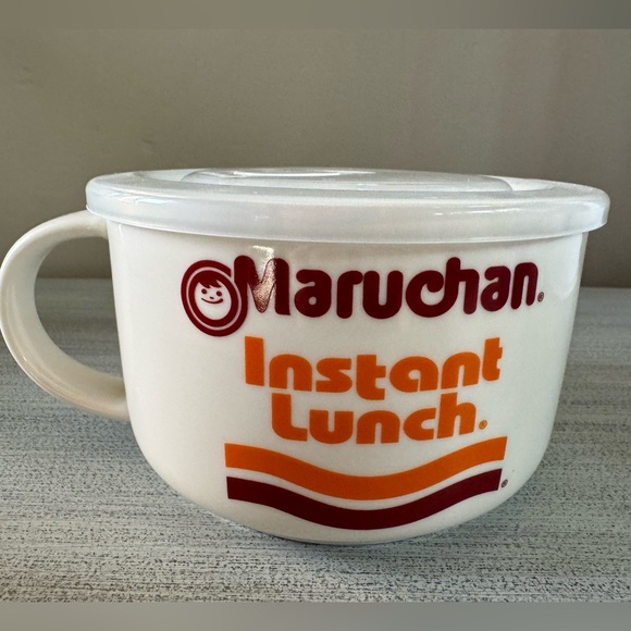 Maruchan | Kitchen | Maruchan Instant Lunch Bowl With Lid New Without ...